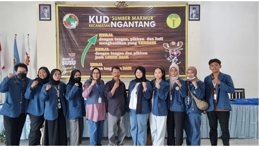MENGUNJUNGI MAHASISWA YANG SEDANG MENJALANI PROGRAM MBKM DI KUD SUMBER ...